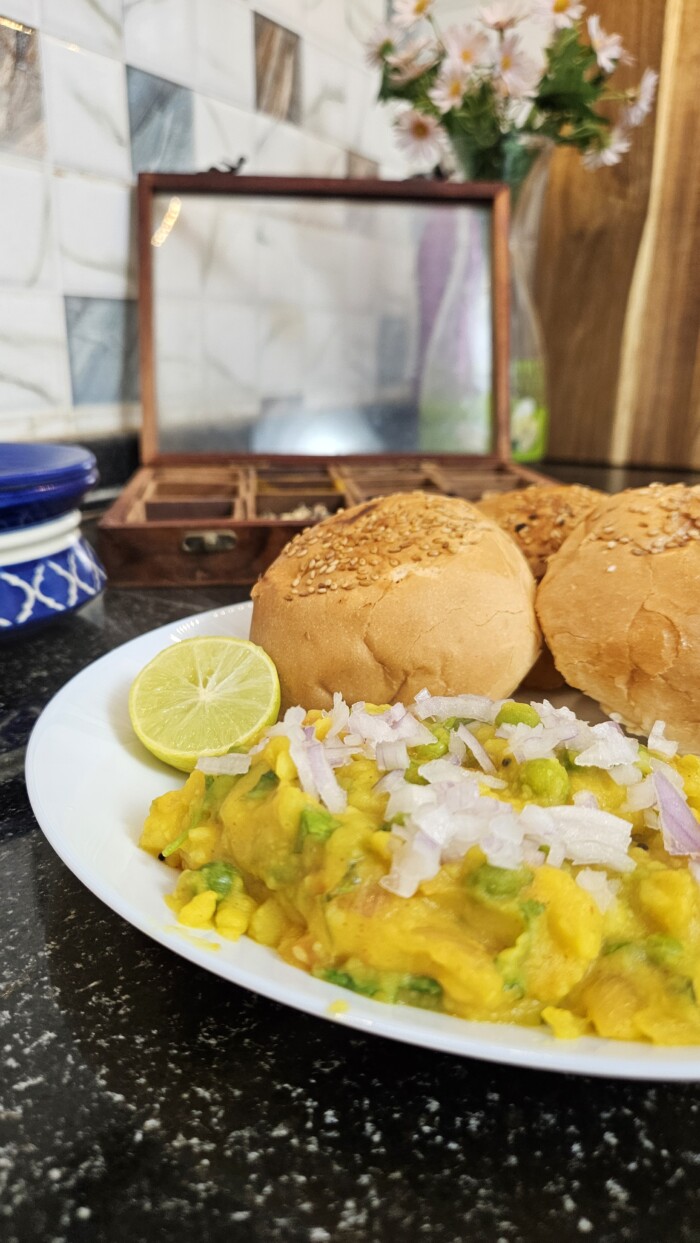 Plain Pav Bhaji Recipe | Quick Pav Bhaji Without Masala
