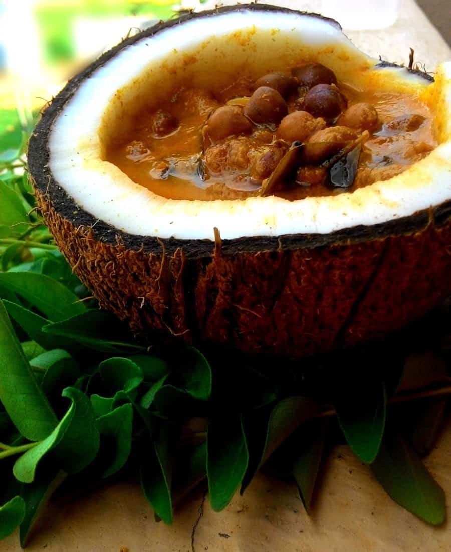 Kerala Kadala Curry Recipe | Authentic Kerala Style Black Chickpeas