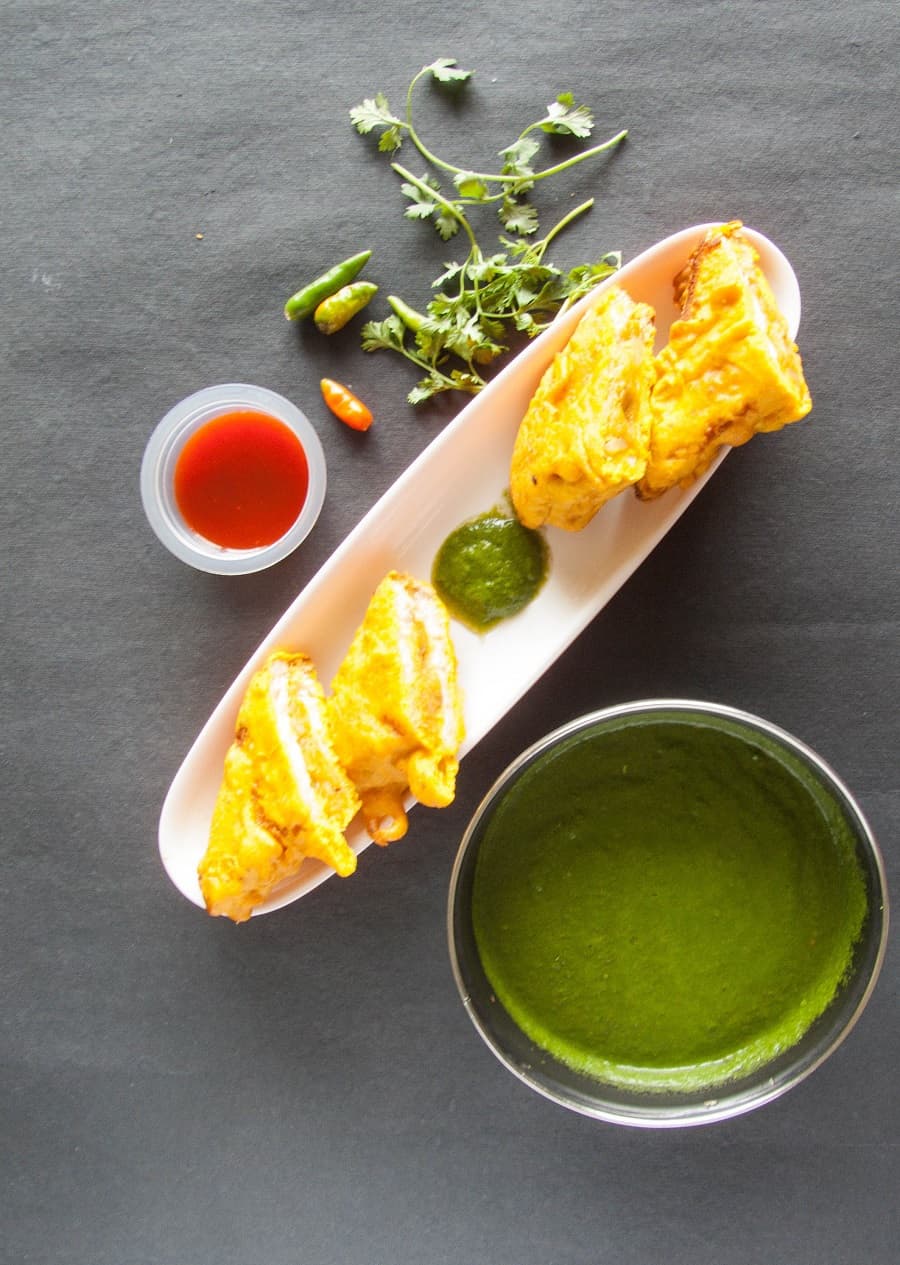 Stuffed Aloo Bread Pakora Recipe - How to Make Bread Pakora