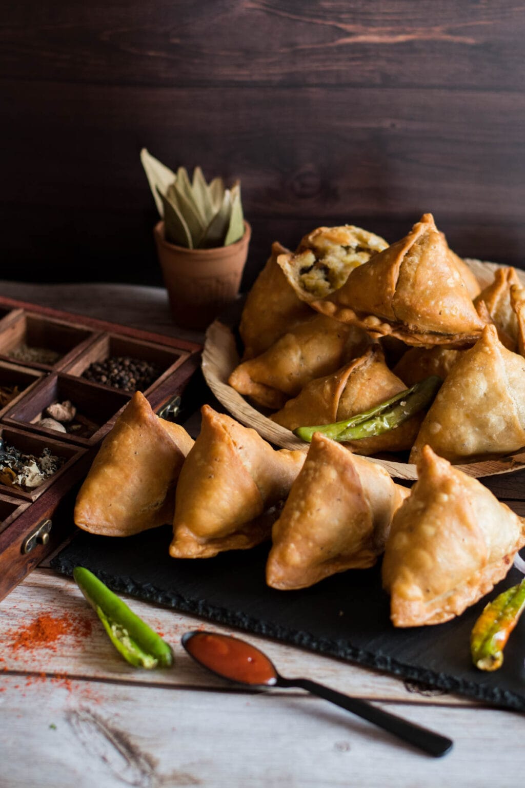 How to Make Samosa Recipe - Perfect Bihari Style Aloo Samosa