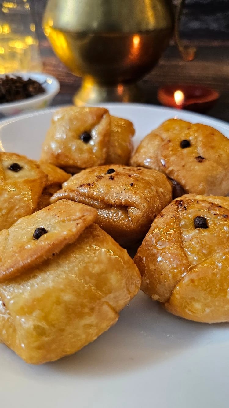 Lavang Lata Sweet | Lobongo Lotika | Laung Lata