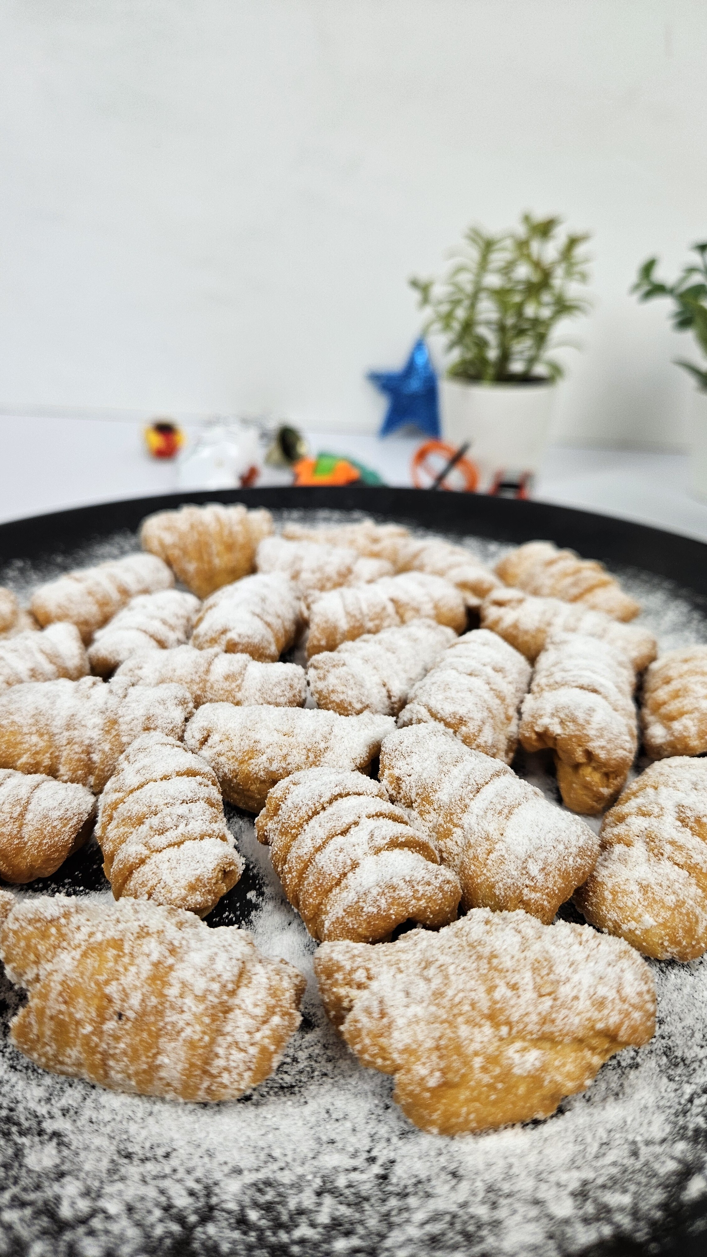 Irresistible Kulkul Recipe – Crispy Goan Christmas Sweet – The Tastes ...